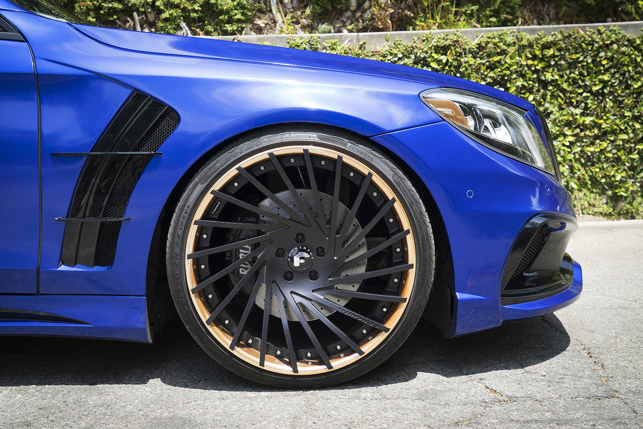 W222 Mercedes S-Class Puts On Wald Kit, Custom Wheels & Wrap | carakoom.com