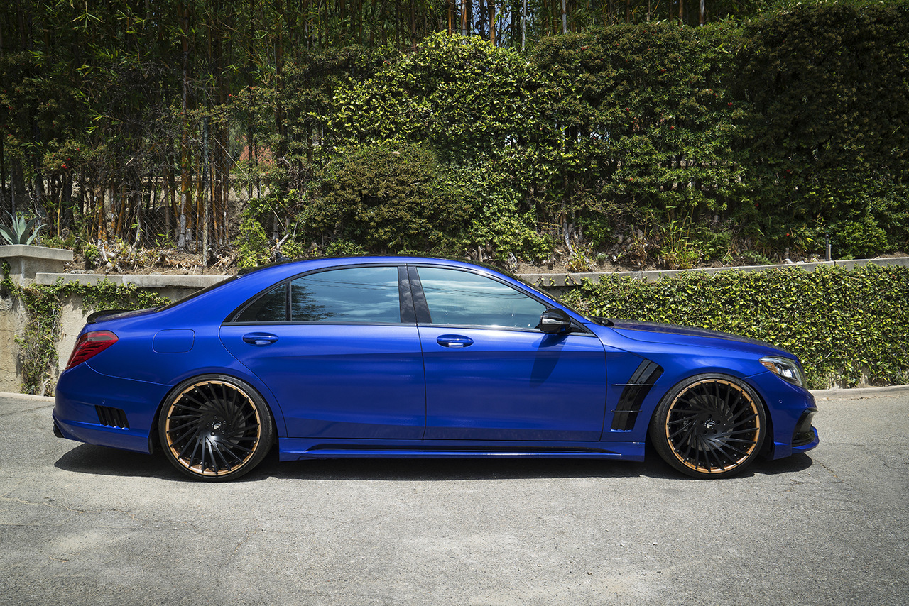 W222 Mercedes S-Class Puts On Wald Kit, Custom Wheels & Wrap | carakoom.com